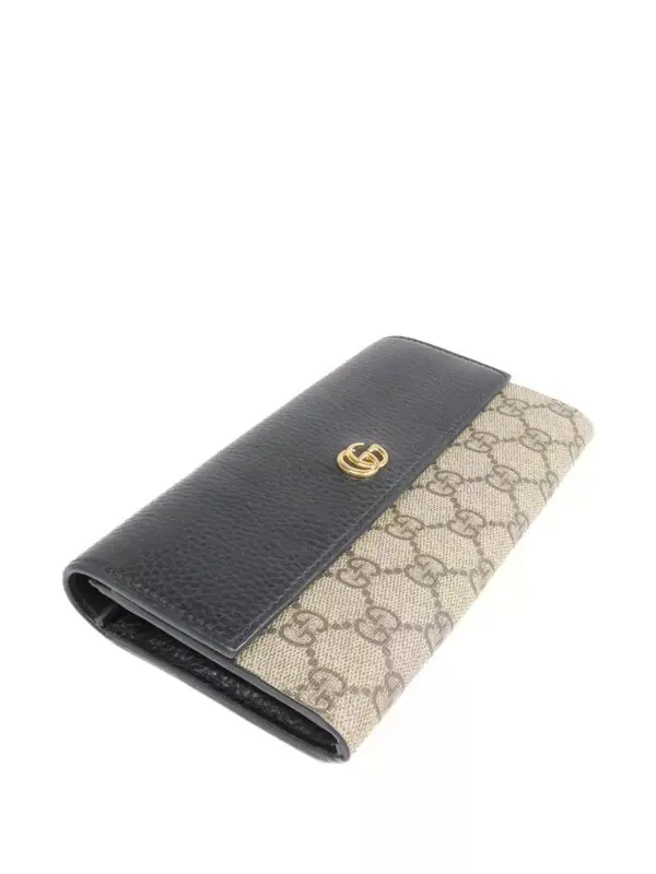 Gucci Gg Supreme Marmont Wallet - Neutrals