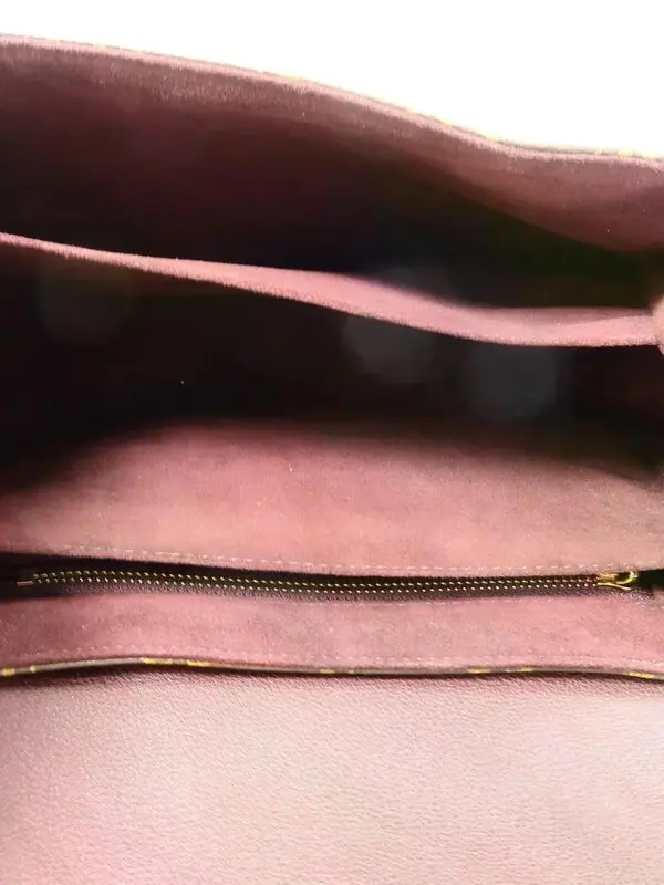 LOUIS VUITTON Eden Mm Shoulder Bag