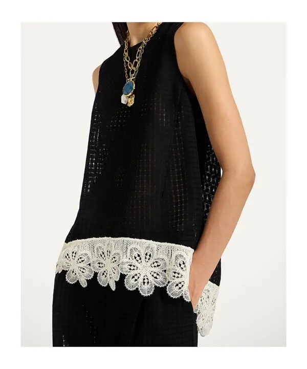 La DoubleJ Sleeveless Lace-hem Top