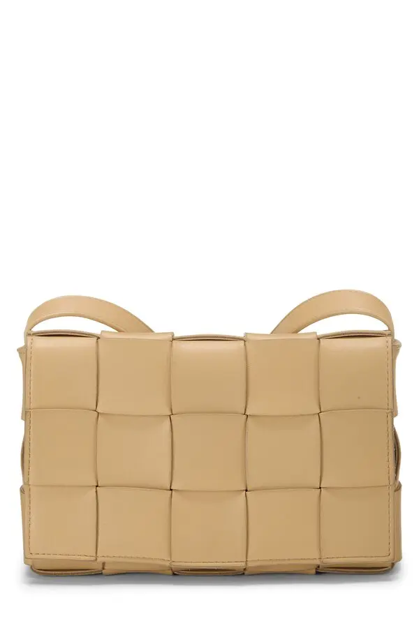 Bottega Veneta Maxi Intrecciato Cassette Bag - Beige
