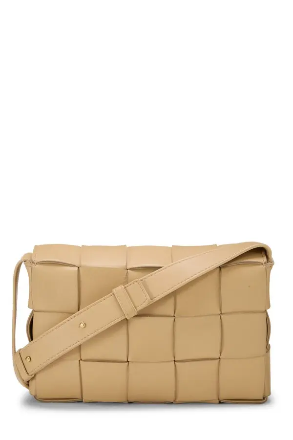 Bottega Veneta Maxi Intrecciato Cassette Bag - Beige