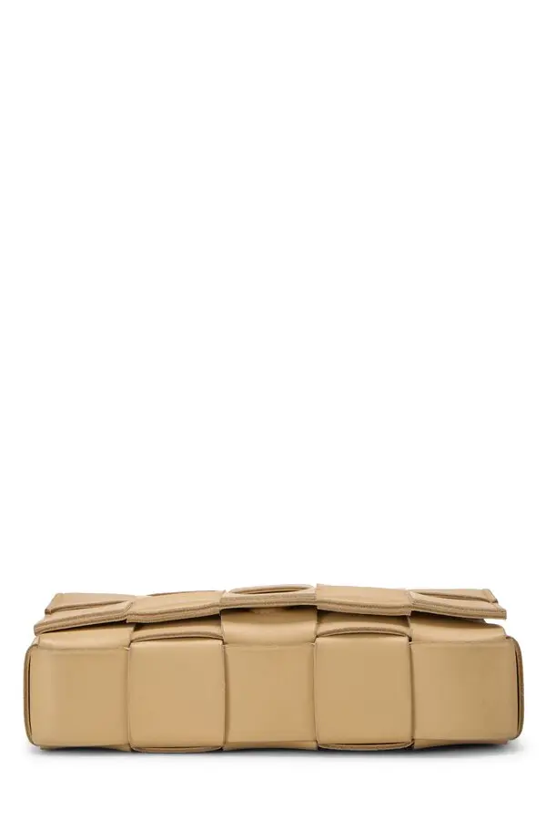 Bottega Veneta Maxi Intrecciato Cassette Bag - Beige