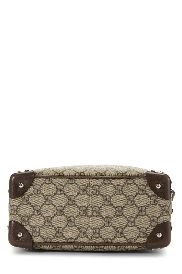 Gucci Gg Supreme Studded Shoulder Bag