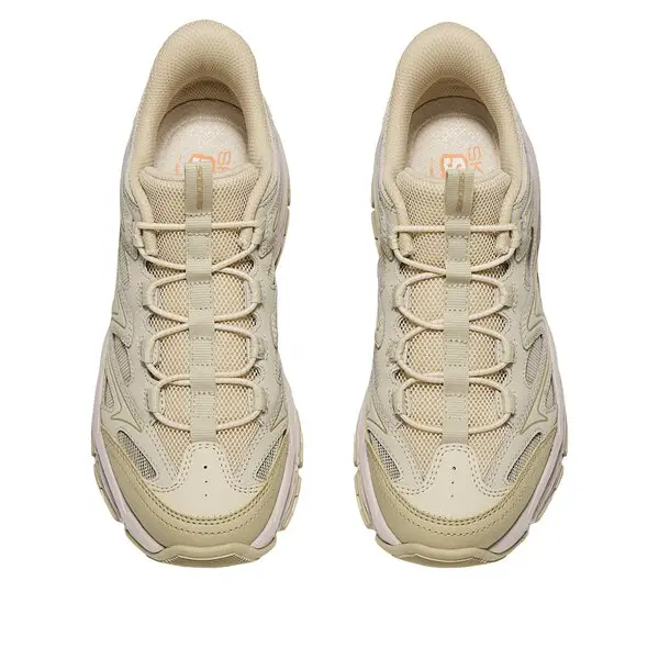 Sketchers Sneakers