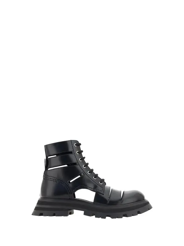 Alexander McQueen Wander Cut-out Combat Boots - Black
