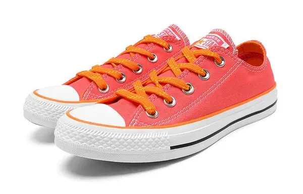 CONVERSE Chuck Taylor All Star Ox Sneakers - Pink