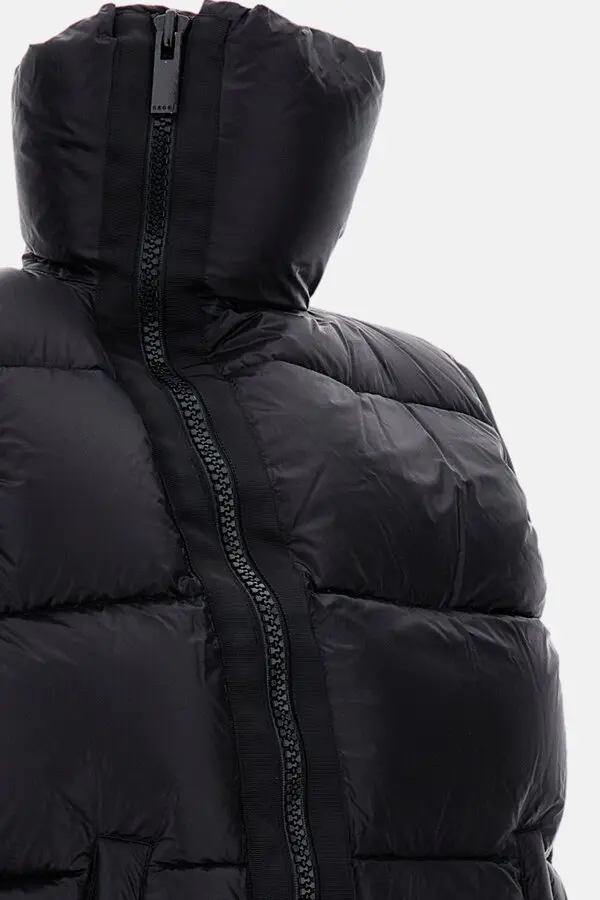 Sacai Quilted Puffer Vest - Black