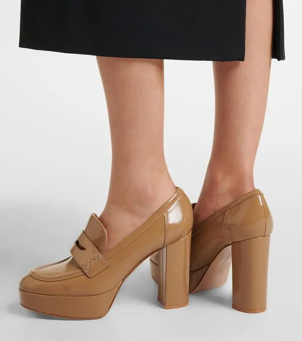 GIANVITO ROSSI Jenna Leather Platform Loafer Pumps - Beige