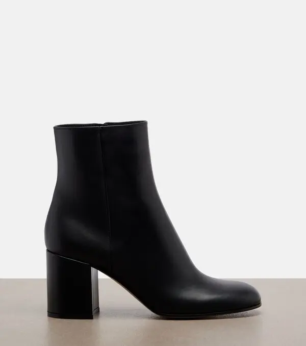 GIANVITO ROSSI Joelle Leather Ankle Boots - Black