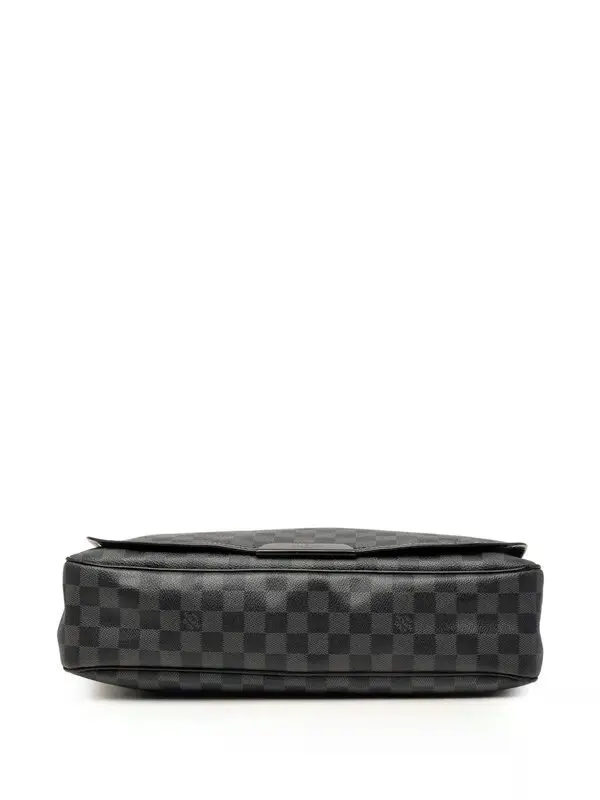 LOUIS VUITTON Damier Graphite Daniel Gm Messenger Bag