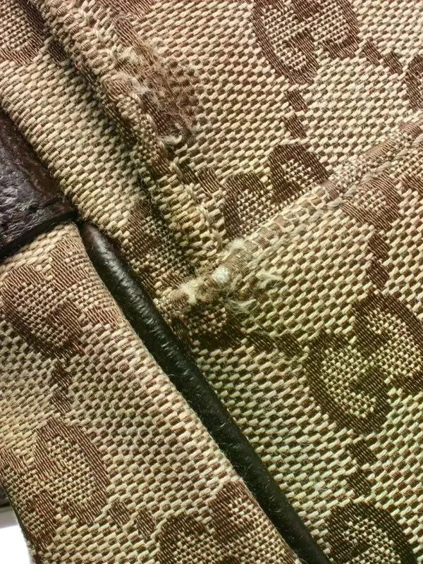 Gucci Gg Canvas Messenger Bag