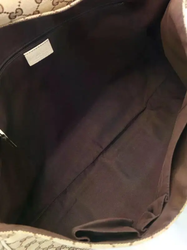 Gucci Gg Canvas Messenger Bag
