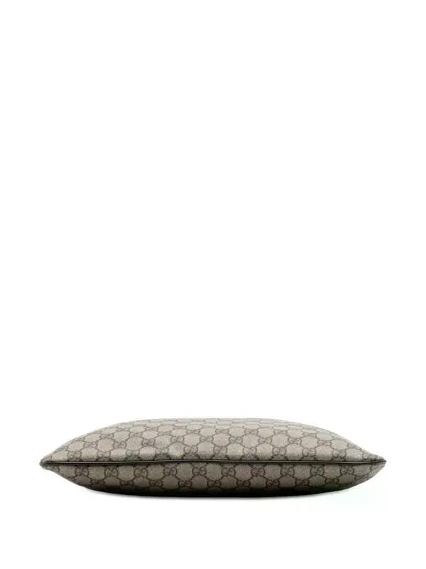 Gucci Gg Supreme Crossbody Bag