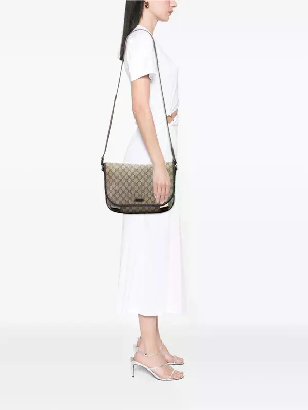 Gucci Gg Supreme Canvas Crossbody Bag