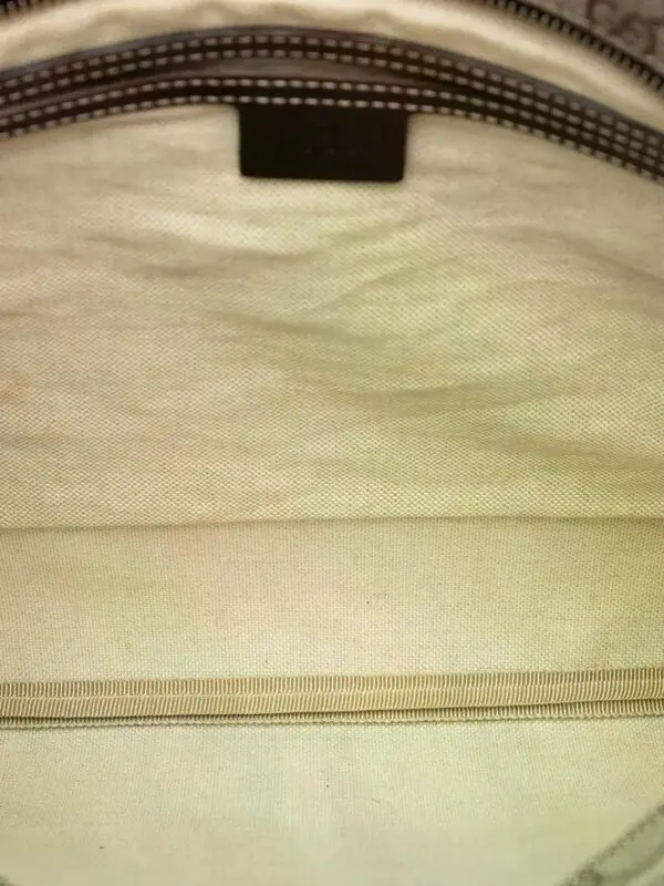 Gucci Gg Supreme Crossbody Bag