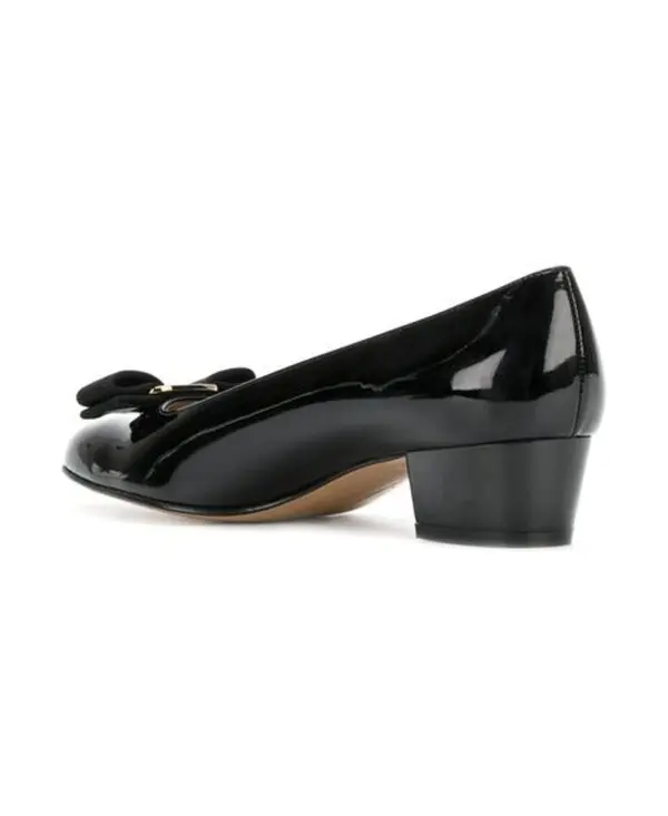 FERRAGAMO Vara Bow Pumps - Black