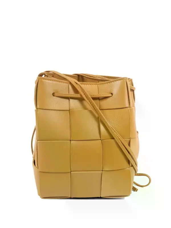 Bottega Veneta Cassette Intrecciato Bucket Bag - Neutrals