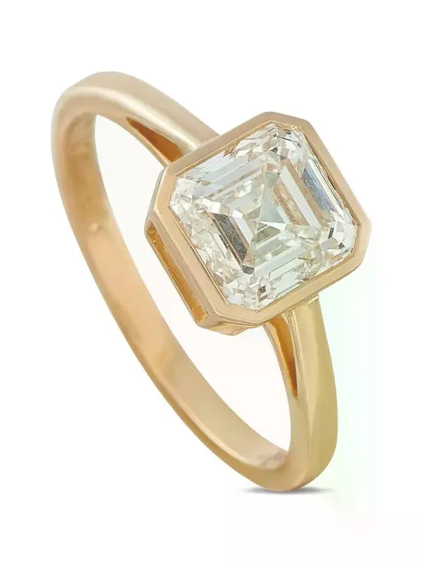 LB EXCLUSIVE 2.0 Carat Emerald-cut Diamond Ring - Gold