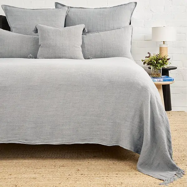 POM POM AT HOME Montauk Linen Bed Blanket, Queen - Ocean