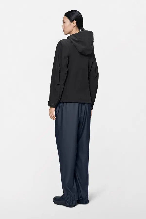 Rains Suva Softshell W Jacket Waterproof Zip-up With Drawstring Hem - Black