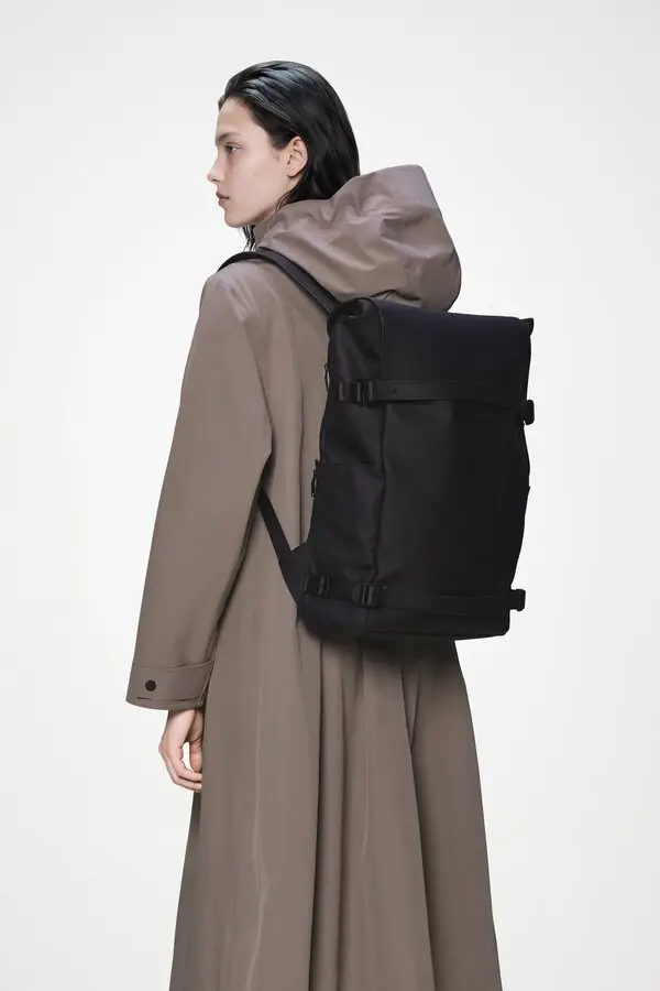 Rains Otg Backpack With Padded Laptop Sleeve And Detachable Pouch - Black