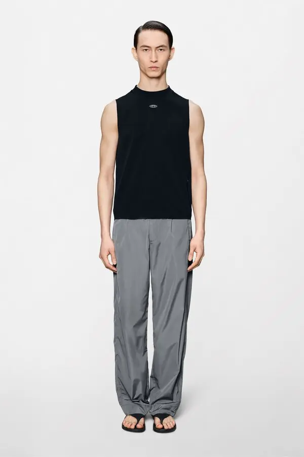 Rains Warm-up Tank Top High-performance Stretch Sleeveless Top - Black