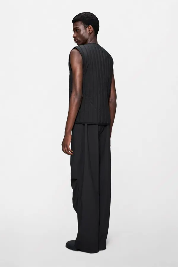 Rains Banja Quilted Liner Vest With V-neck And Zip Closure