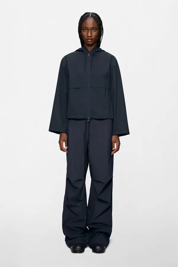 Rains Suva Hardshell Cropped Jacket With Drawstring Hood And Zip Pockets - Navy