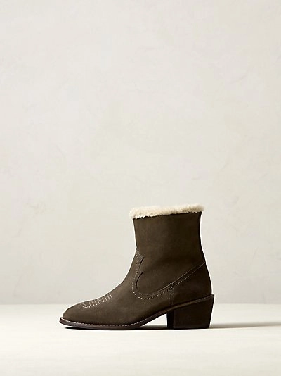 Overland Aisley Shearling-lined Water-resistant Leather Cowboy Boots