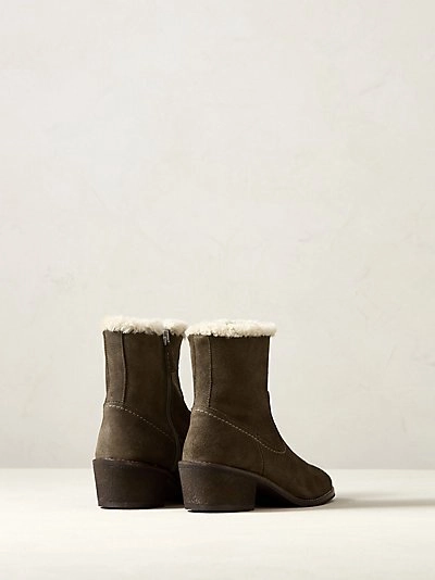 Overland Aisley Shearling-lined Water-resistant Leather Cowboy Boots