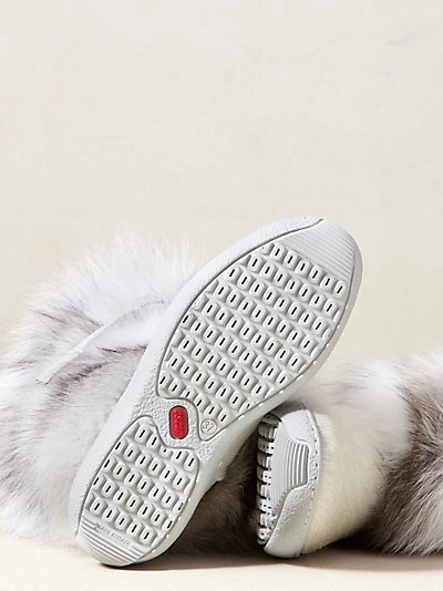 Overland S Volpe Fur Boots - White/black Tipping