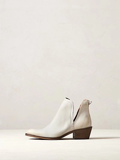 Overland S Cassidy Distressed Leather Ankle Boots - Off White
