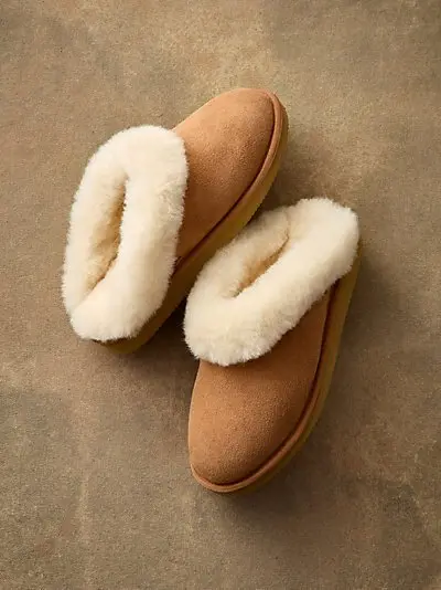Overland Alyssa Sheepskin Scuff Slippers With Arch Support - Chestnut