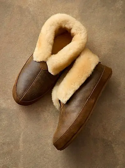 Overland Ethan Sheepskin Slippers - Chestnut Napa Tip