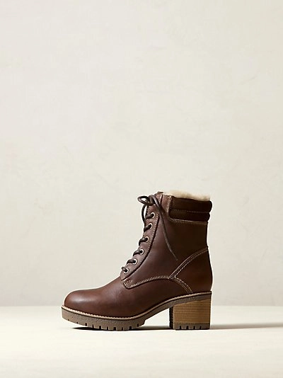 BOS & CO Mustang Shearling-lined Water-resistant Leather Boots