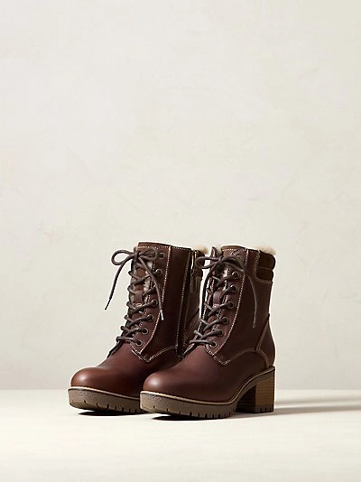 BOS & CO Mustang Shearling-lined Water-resistant Leather Boots
