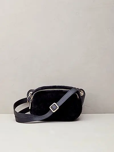 Overland St. Moritz Sheepskin Belt Bag - Nero