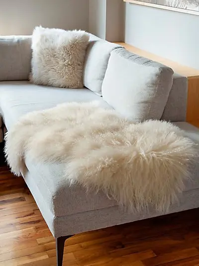 Overland Single-pelt Tibetan Lamb Rug