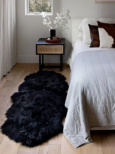 Overland 2-pelt Australian Sheepskin Runner Rug - Black
