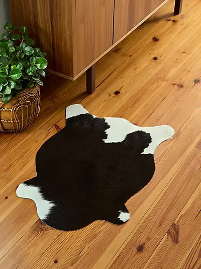 Overland 2' X 3' Mini Shaped Argentine Cowhide Rug