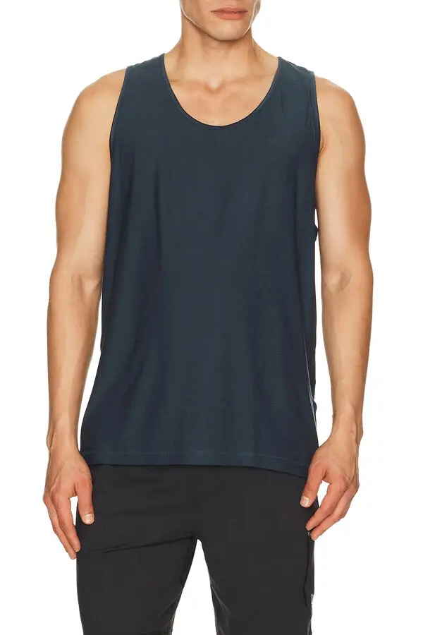 Vuori Strato Tech Tank In Grey - Navy Heather