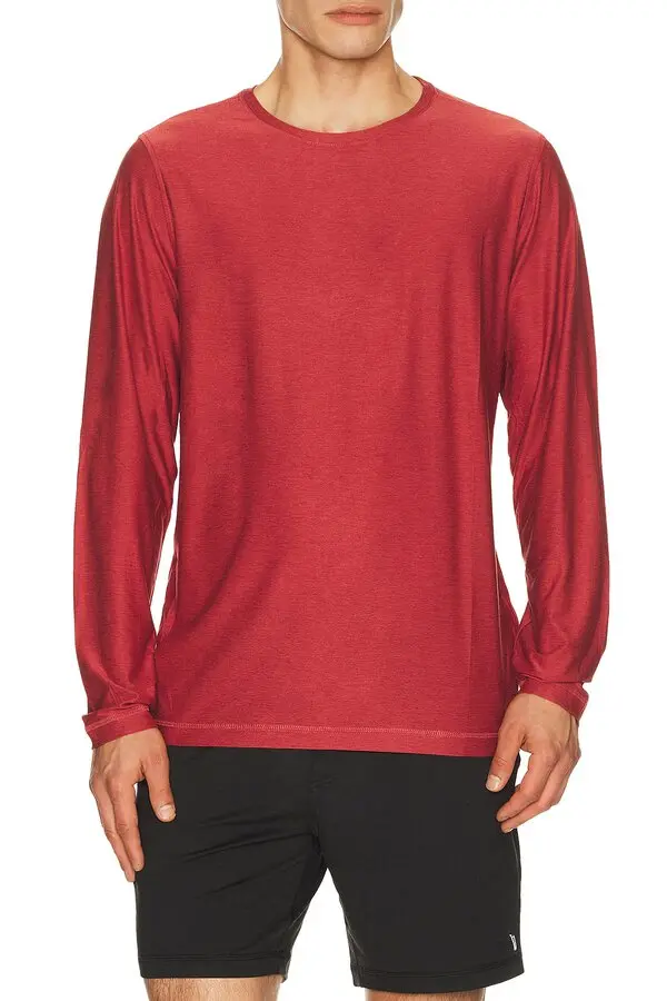 Vuori Strato Tech Long Sleeve Tee In Grey - Fire Heather