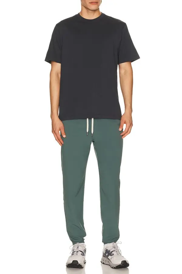 Vuori Heavyweight Relaxed Tee In Blue - Navy
