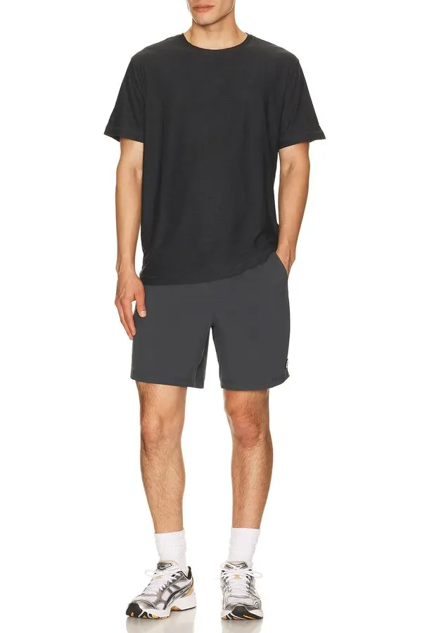 Vuori Kore Lined 7" Short