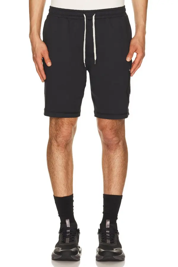 Vuori Sunday Performance 8" Short
