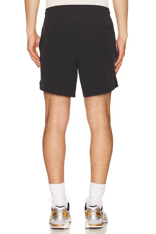 Vuori Crosscourt Unlined 7 Short