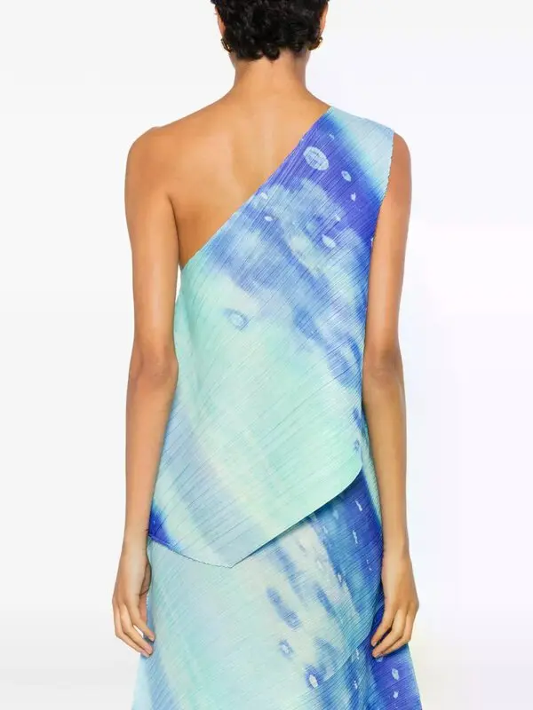 Issey Miyake One-shoulder Top