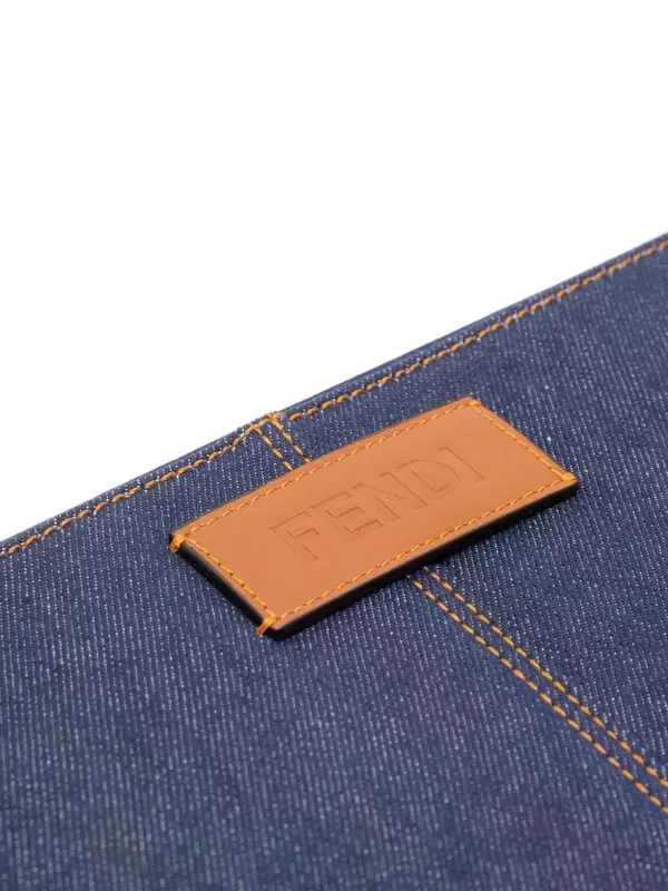 Fendi Logo Pouch