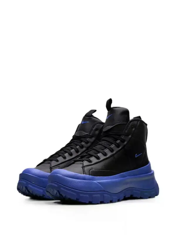 Nike Blazer Roam Mid Sneakers