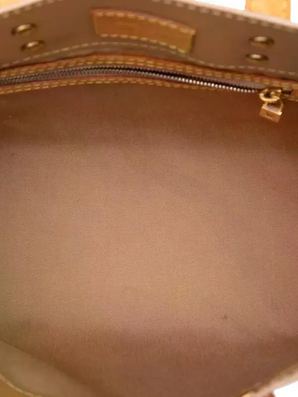 LOUIS VUITTON Monogram Vernis Reade Pm Handbag - Neutrals